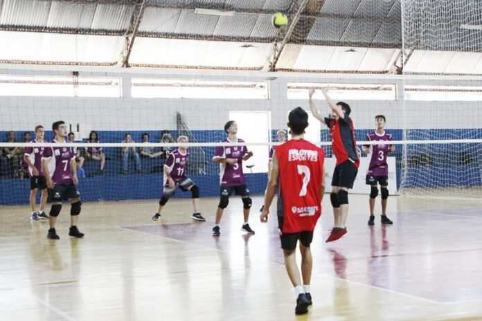 Atleta de Toledo é convocado para Seleção Brasileira de Voleibol ...